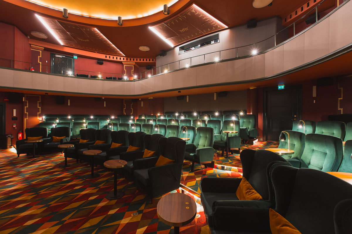 Nu kan du spela tv-spel – på biografens filmduk