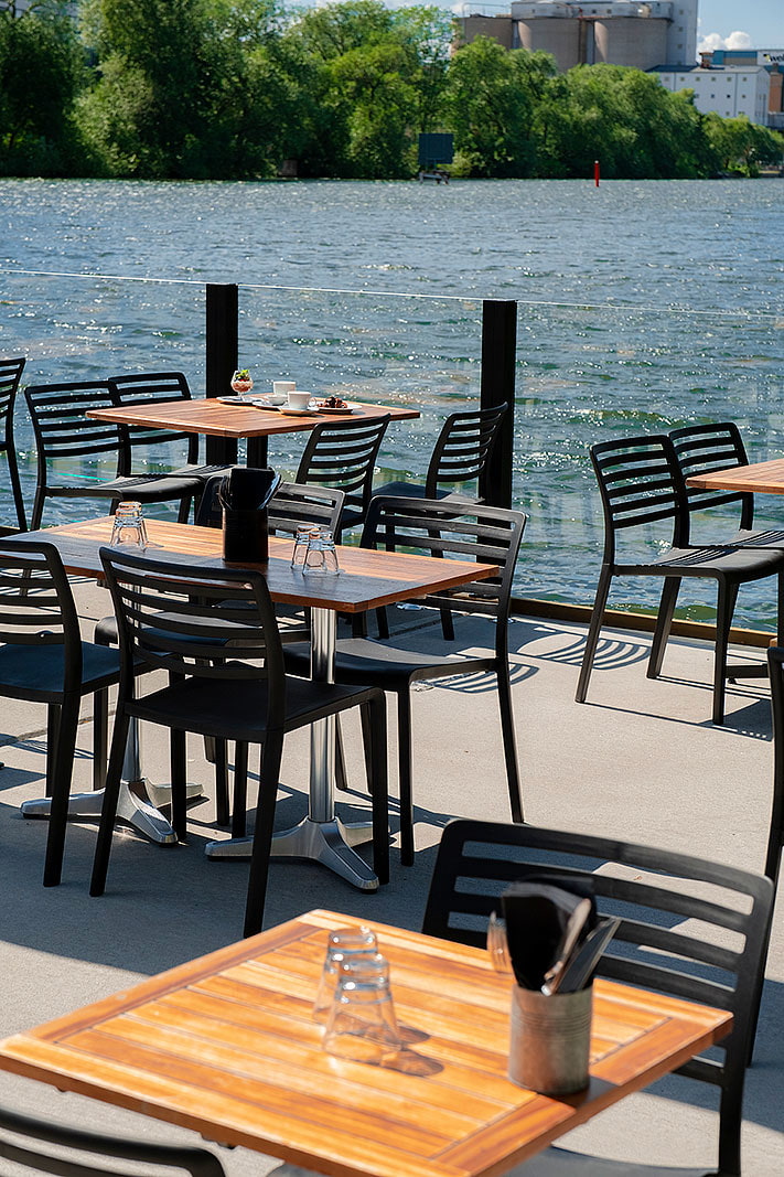 Debaser Pontonen – Restaurang, Bar – Södermalm/Hornstull, Stockholm ...