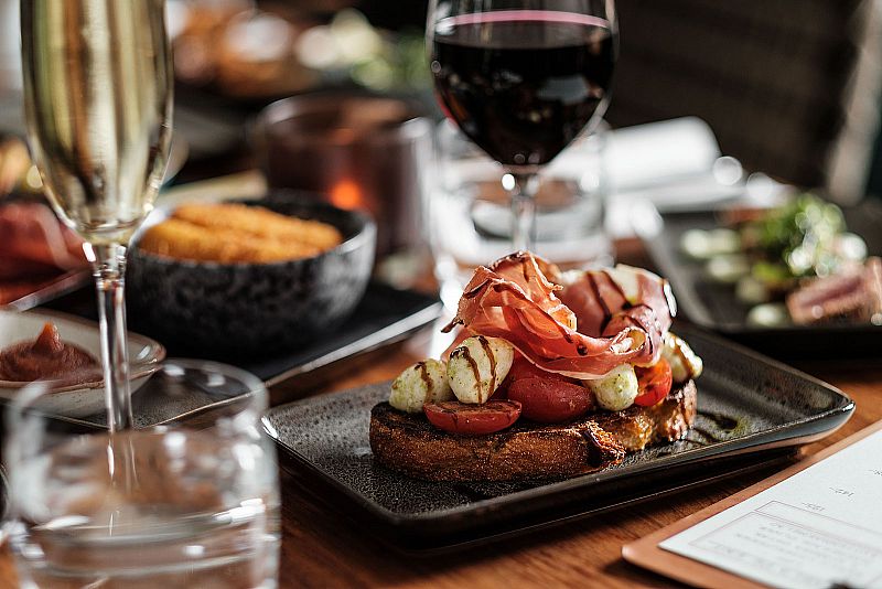 Exit Lounge & Bar – Bar & Restaurang & Tapas på Södermalm