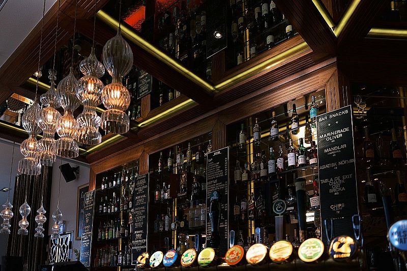 Exit Lounge & Bar – Bar & Restaurang & Tapas på Södermalm