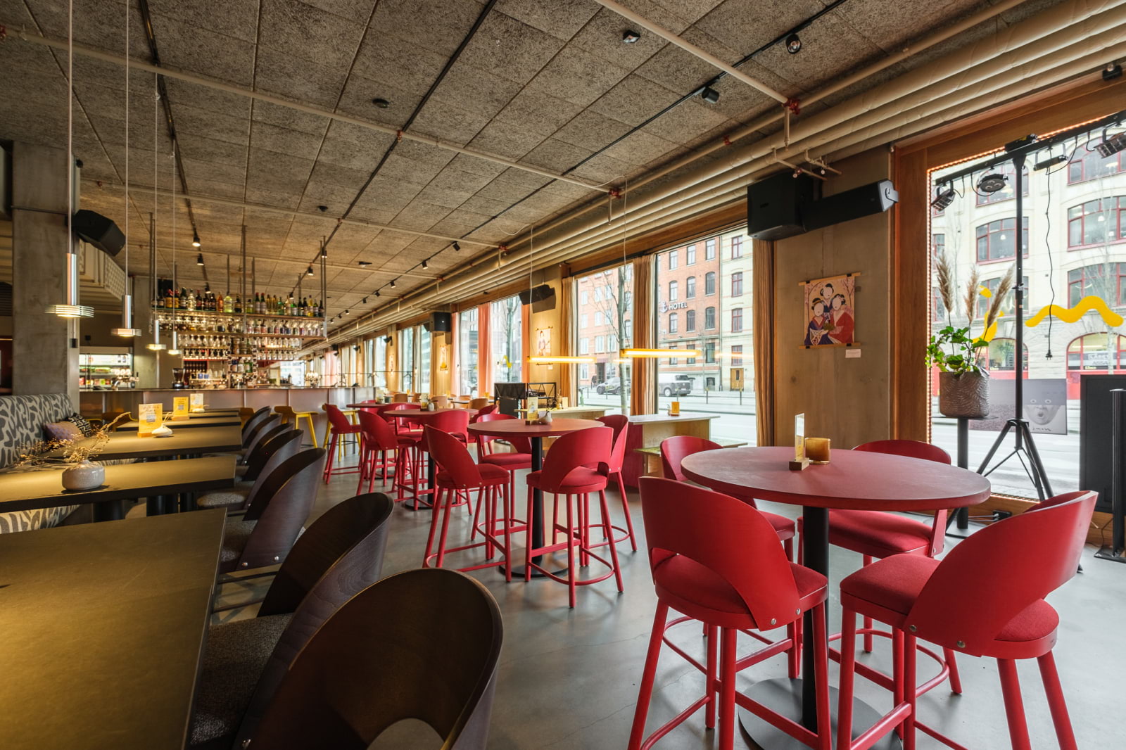 Nomi – Stängt – Thatsup