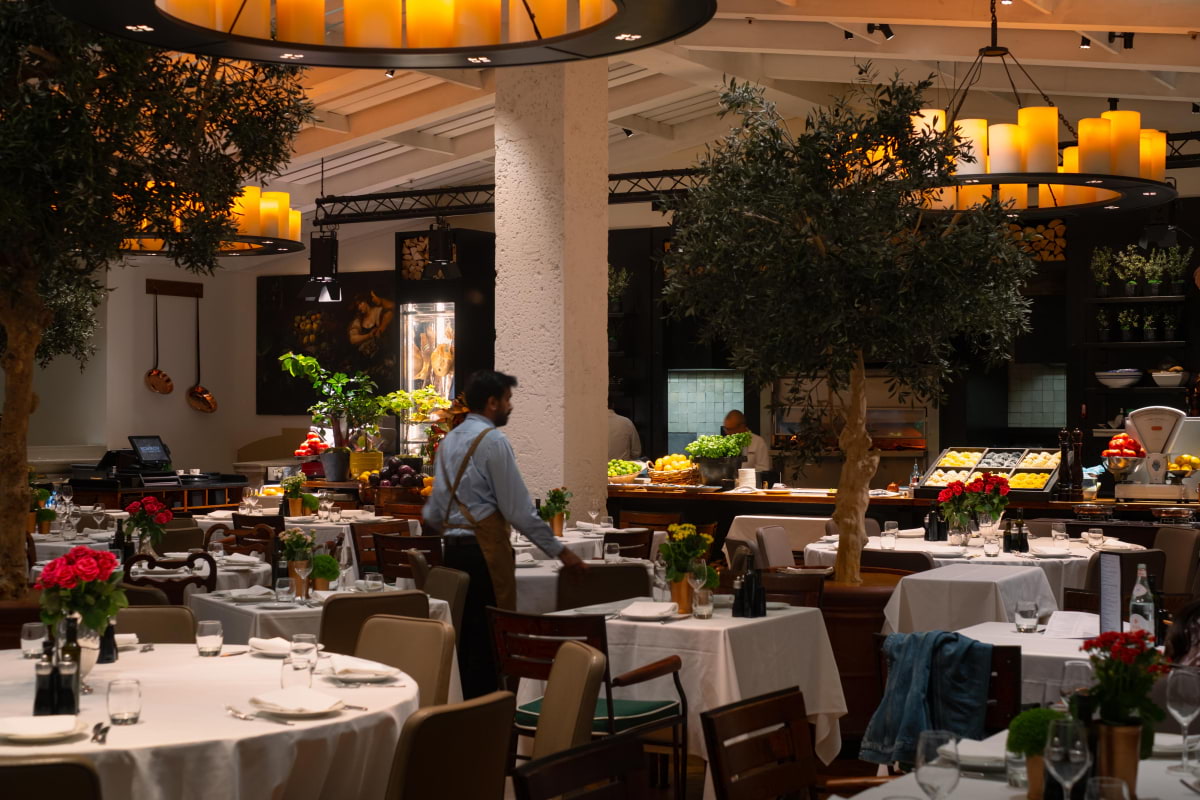 Novikov Restaurant & Bar – Italian restaurant, Asian restaurant ...