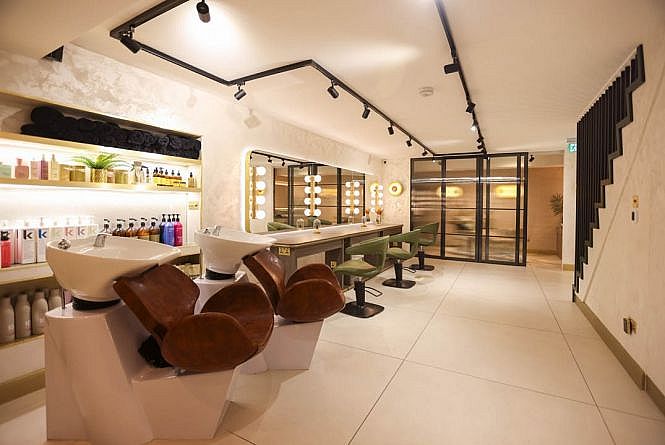 The Best Beauty Parlours in London - Top Beauty Salons 2025