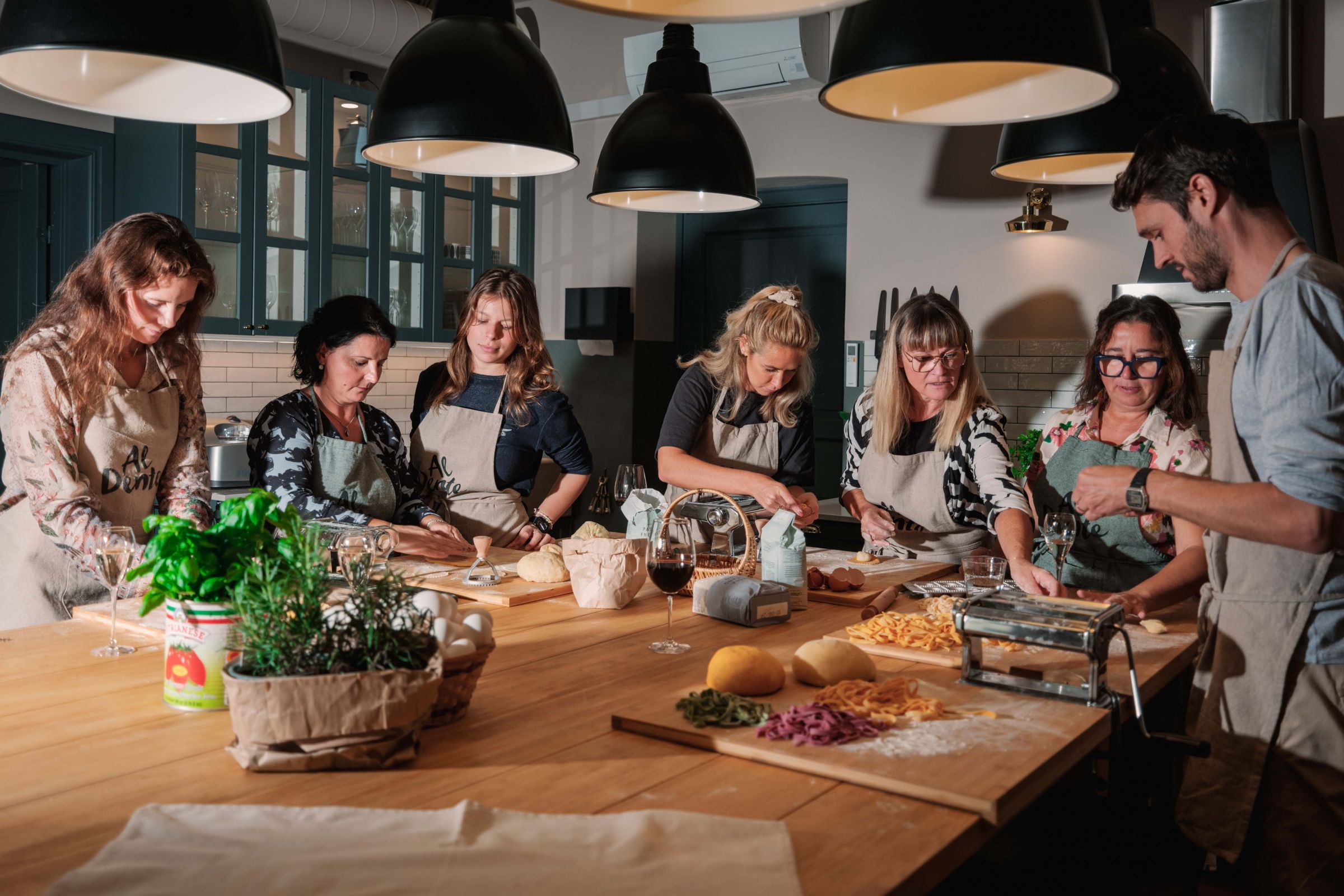 Al Dente La Famiglia – Mat- och dryckes-aktivitet – Kungsholmen, Stockholm