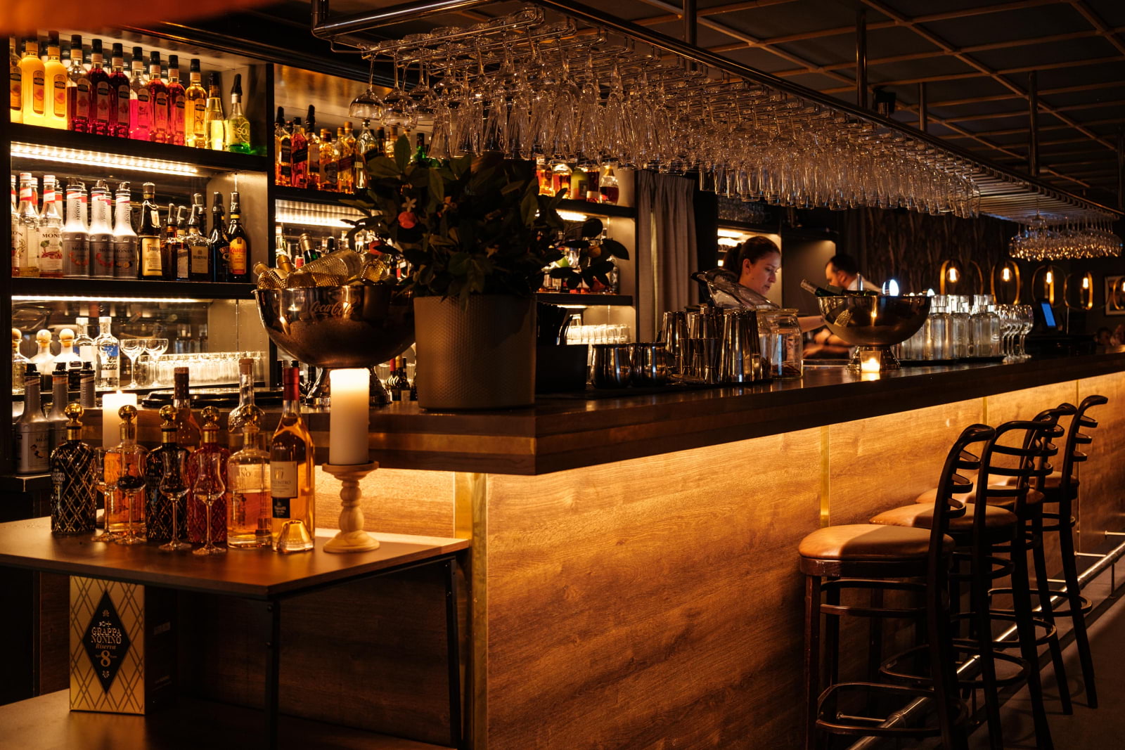 Drottninghof Grill & Bar – Svensk restaurang, Italiensk restaurang ...