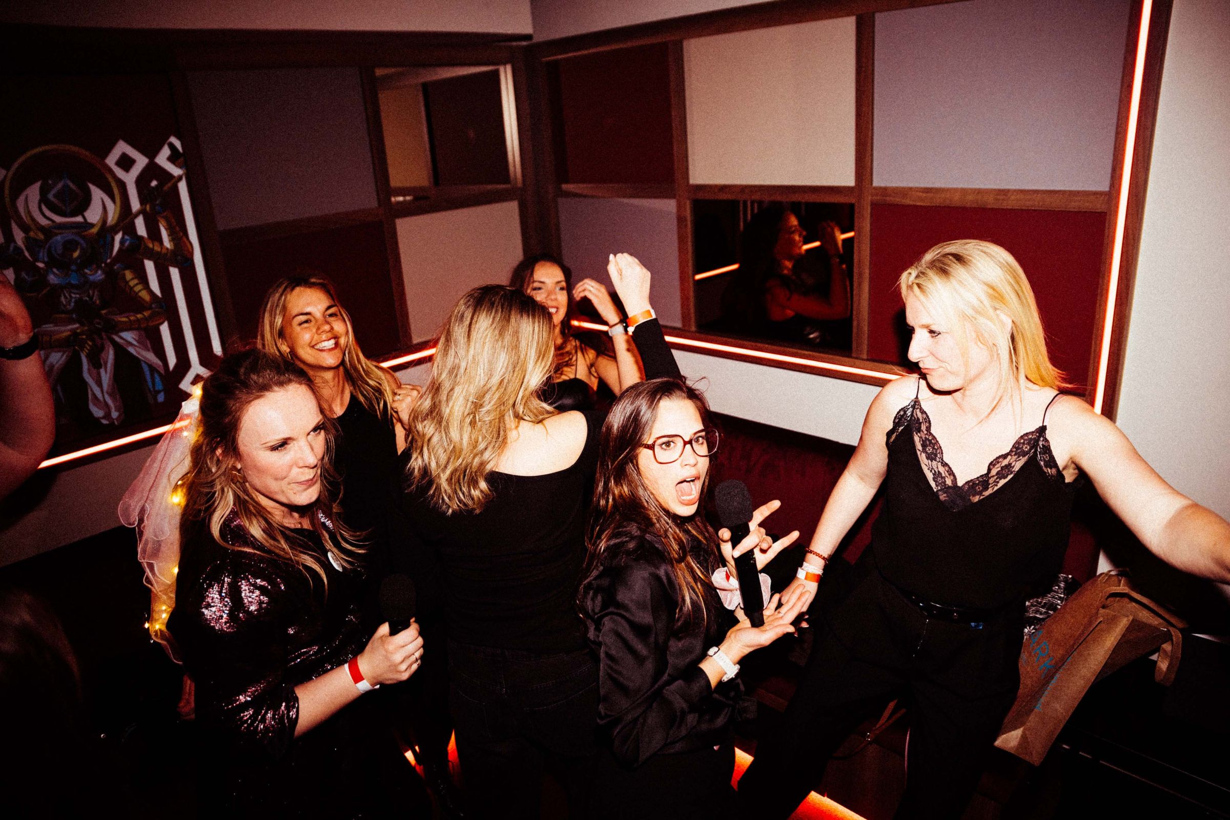 Här kan du sjunga karaoke i Stockholm - Bästa karaokebarerna