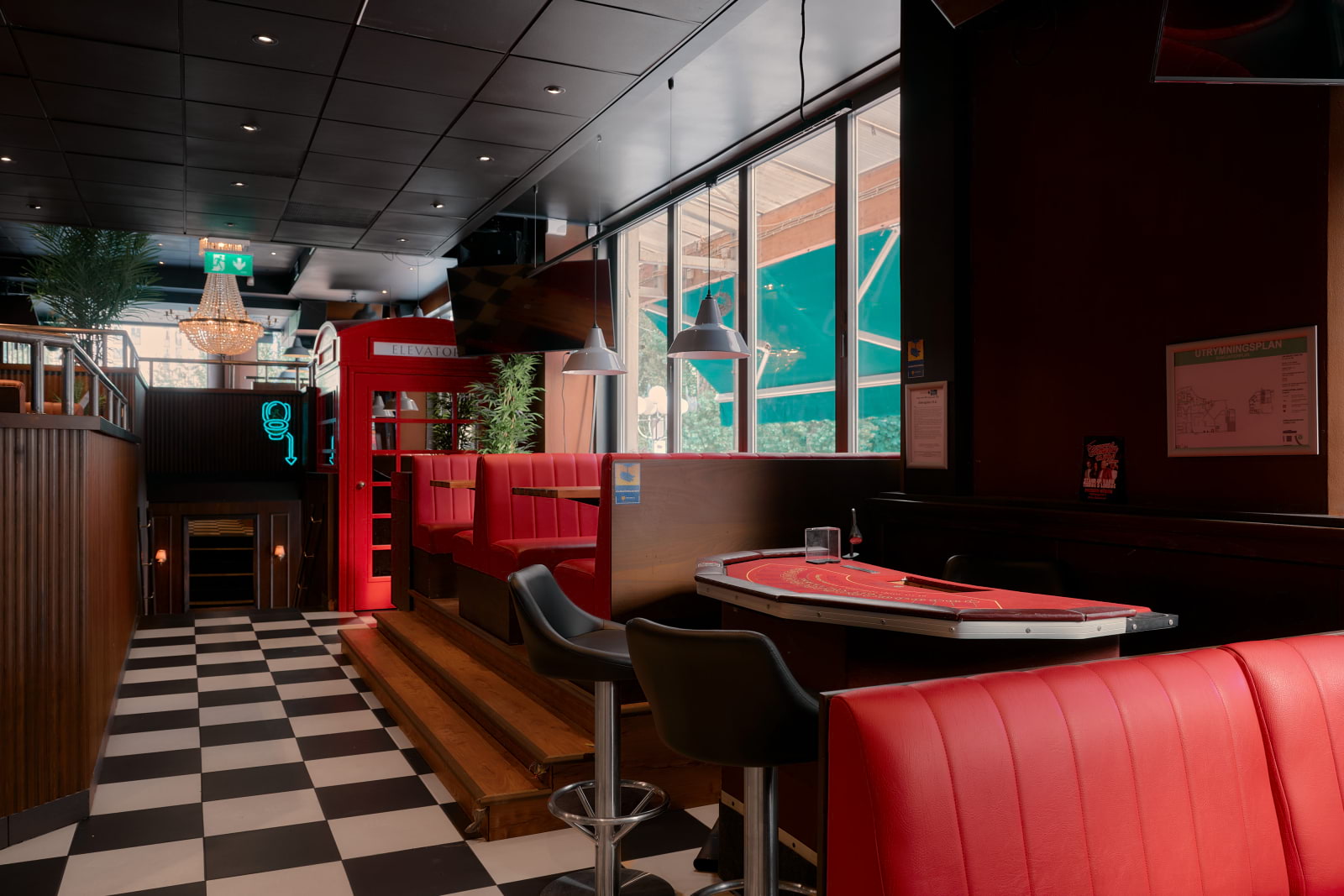 Här kan du sjunga karaoke i Stockholm - Bästa karaokebarerna