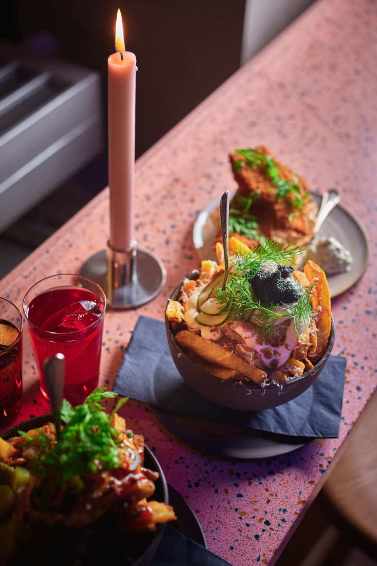 Pom Friterie – Restaurang med streetfood, Cocktailbar – City/Norrmalm ...