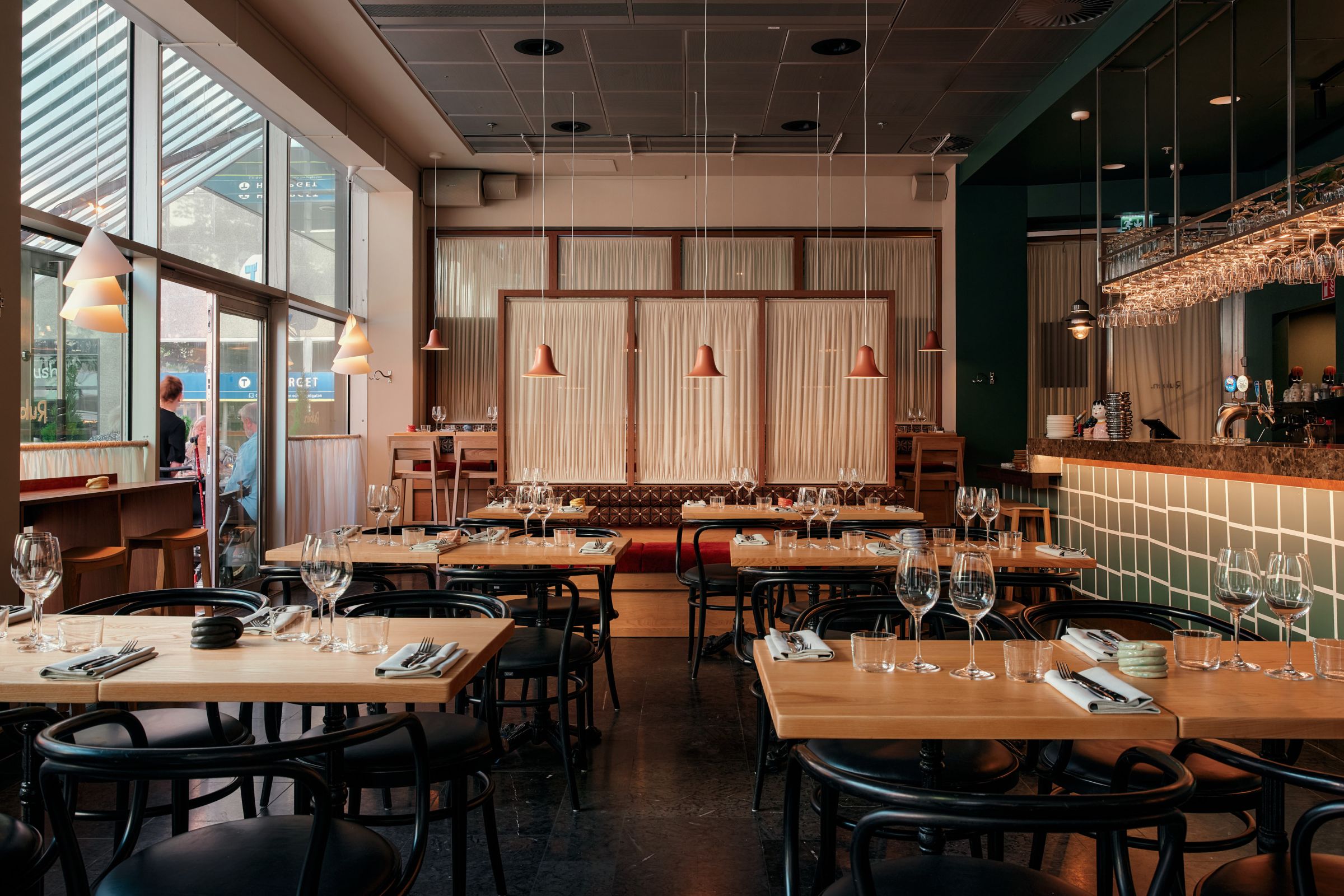 Restaurang Ruben – Fusionrestaurang, Kvarterskrog – City/Norrmalm ...