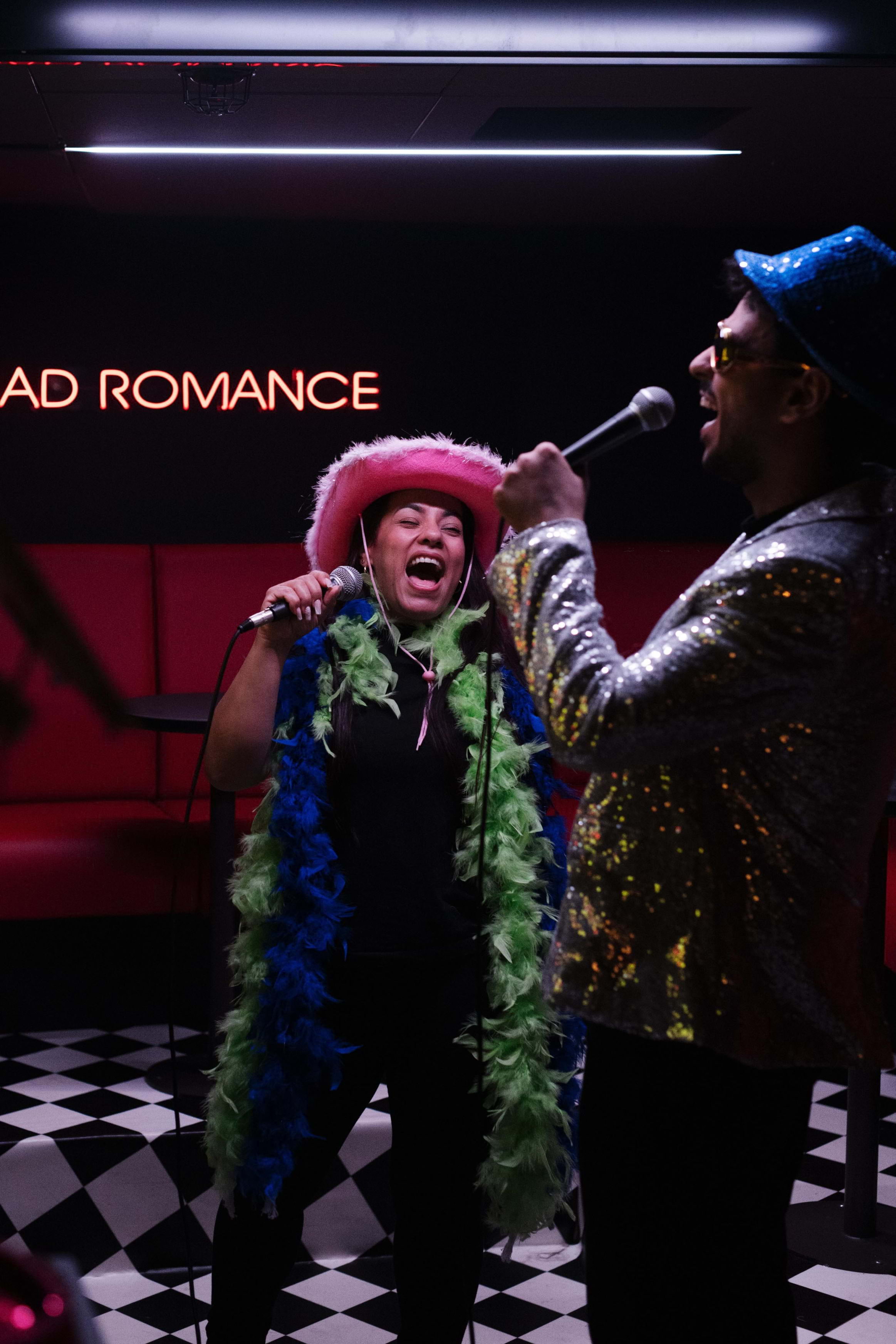 Här kan du sjunga karaoke i Stockholm - Bästa karaokebarerna