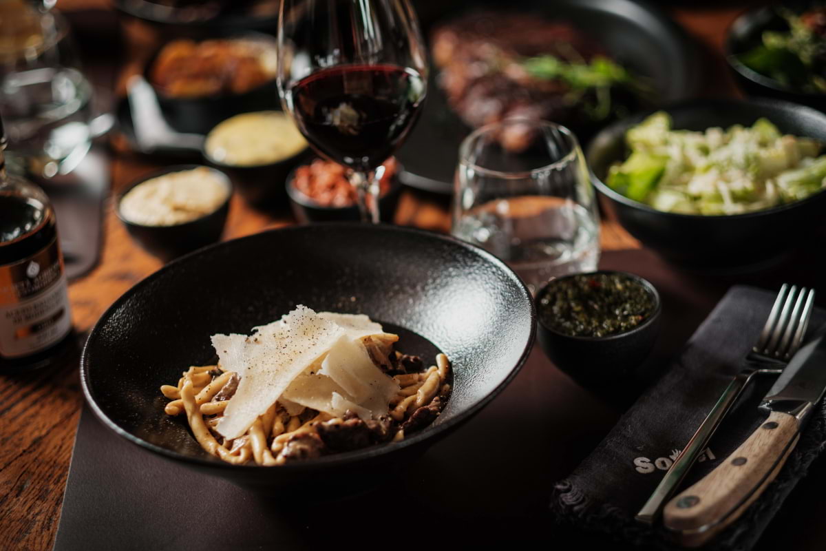 Sovel Kött & Grill – Köttrestaurang, Cocktailbar, Vinbar, Köttbutik ...