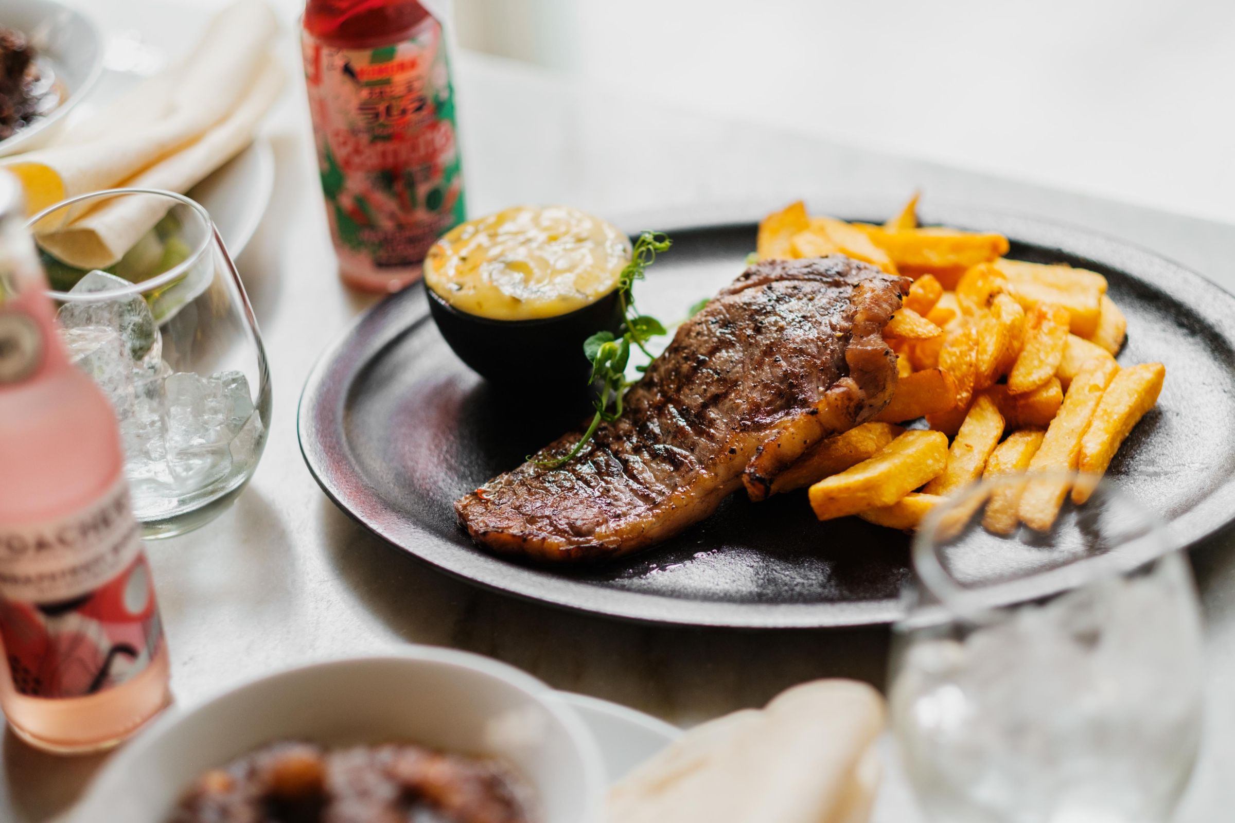 Sovel Kött & Grill – Köttrestaurang, Cocktailbar, Vinbar, Köttbutik ...