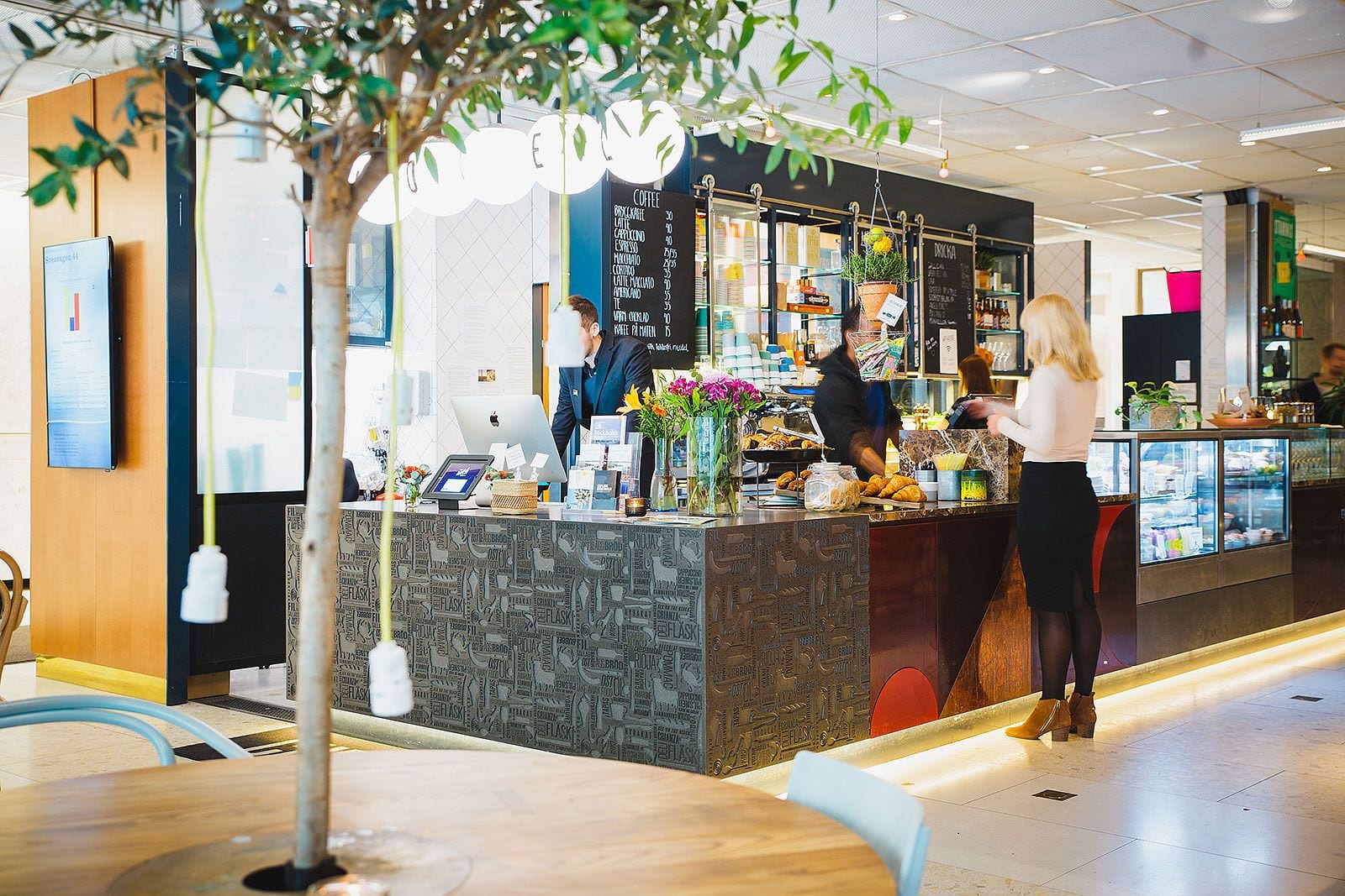 Bilder från Urban Deli Sveavägen – Restaurang, Bar, Café – City ...